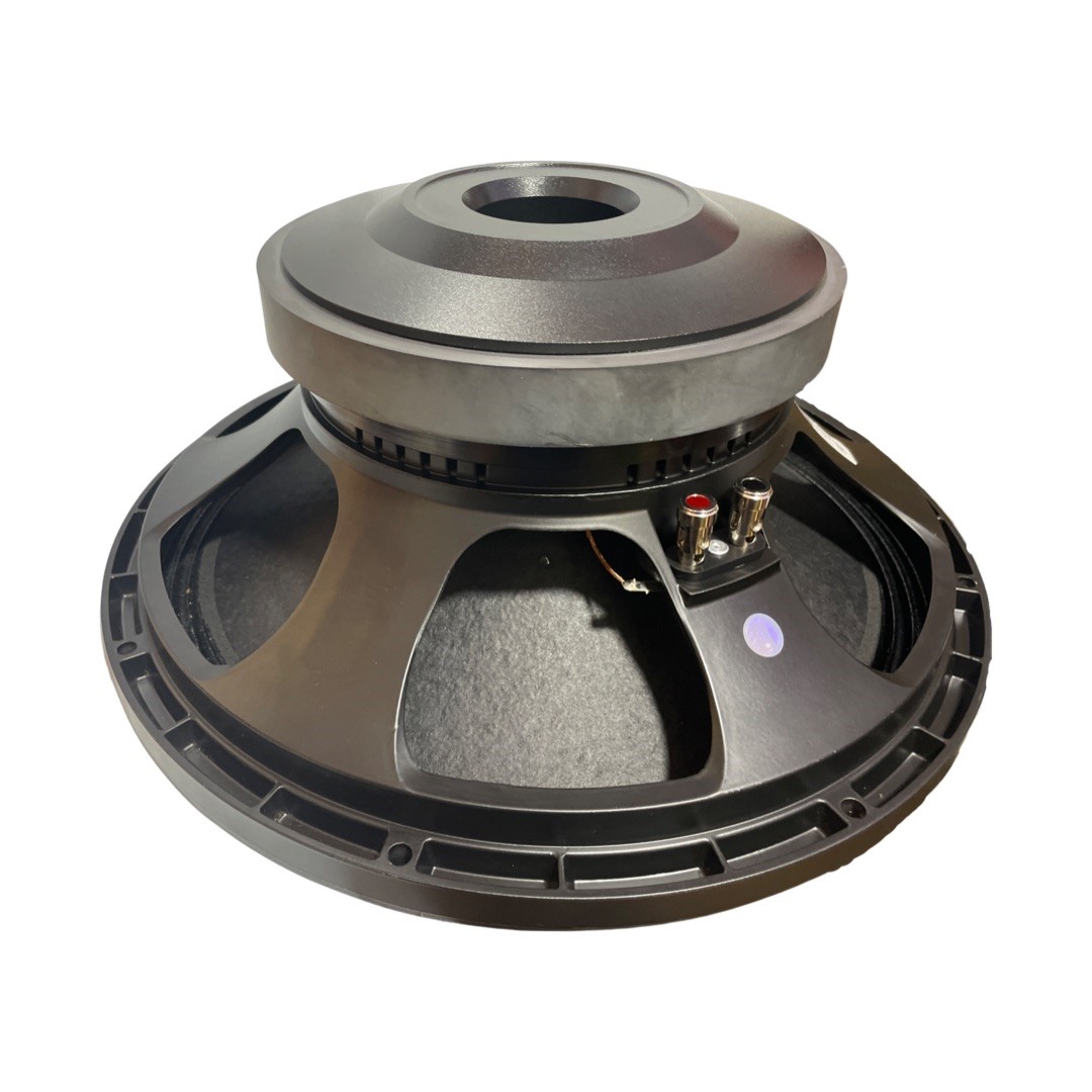 EIGHTEEN SOUND MADE IN ITALY PARLANTE MODELO 15MB1000 - cristianveas.cl